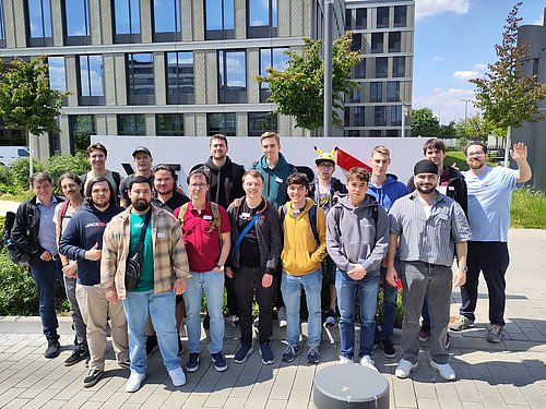 Hochschule Pforzheim - Exkursion zur Firma Vector Informatik: Einblick ...