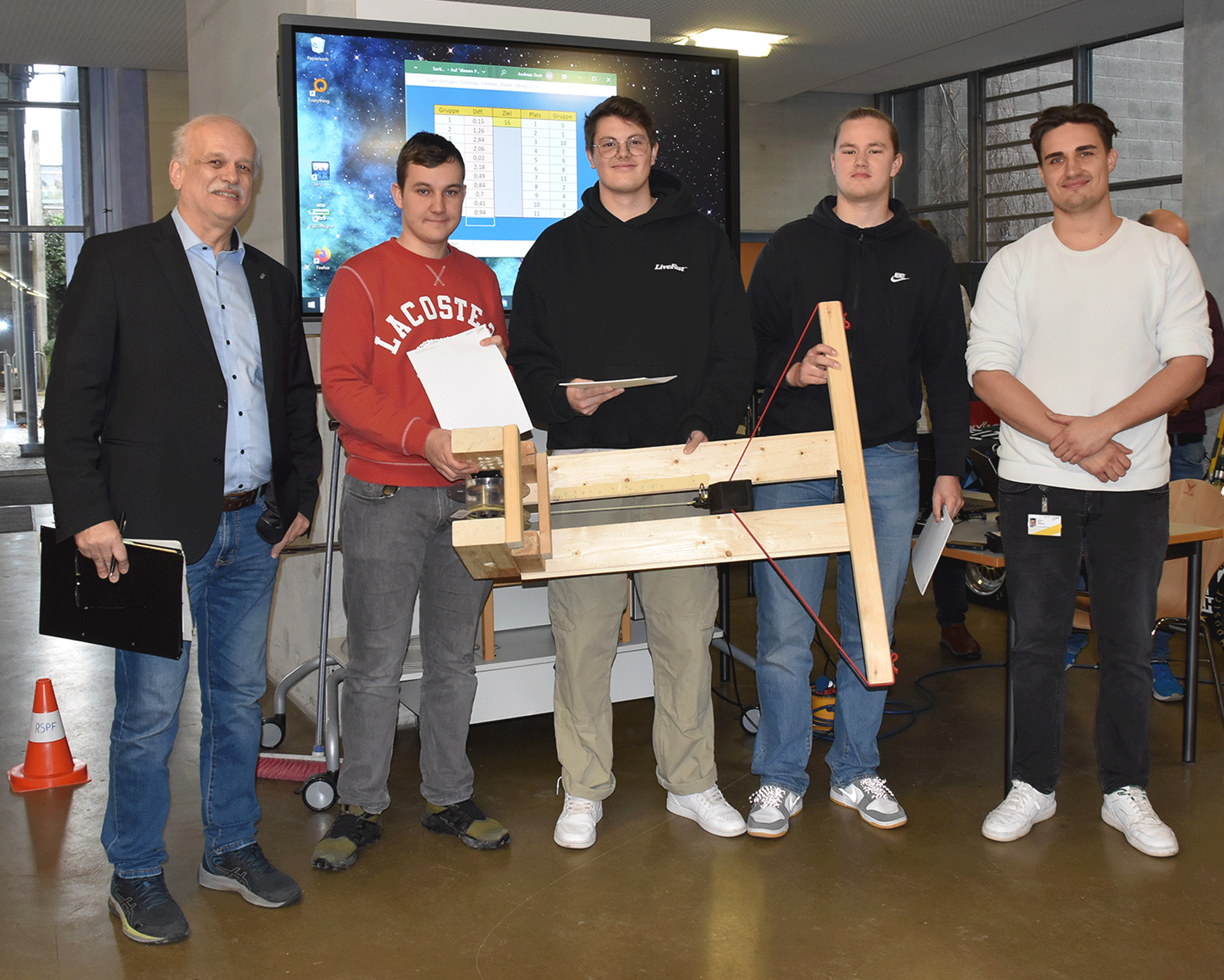 Hochschule Pforzheim - Seifenweitschießen! - Erstsemesterprojekt ...
