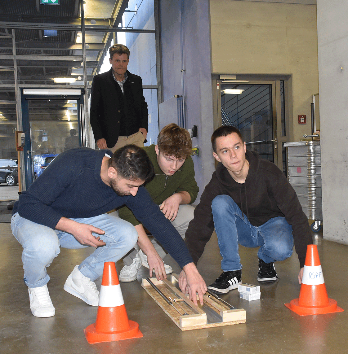 Hochschule Pforzheim - Seifenweitschießen! - Erstsemesterprojekt ...